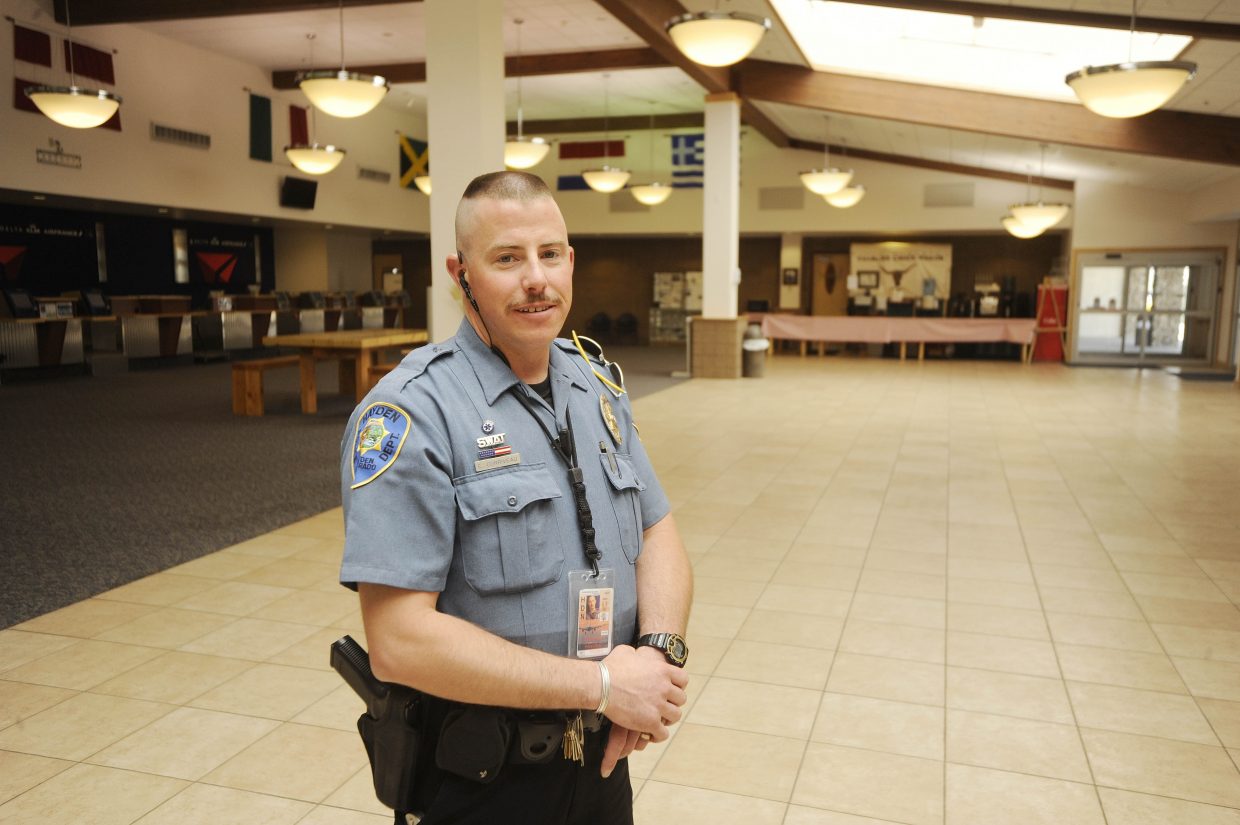 Hayden officer to pick up TSA award | CraigDailyPress.com