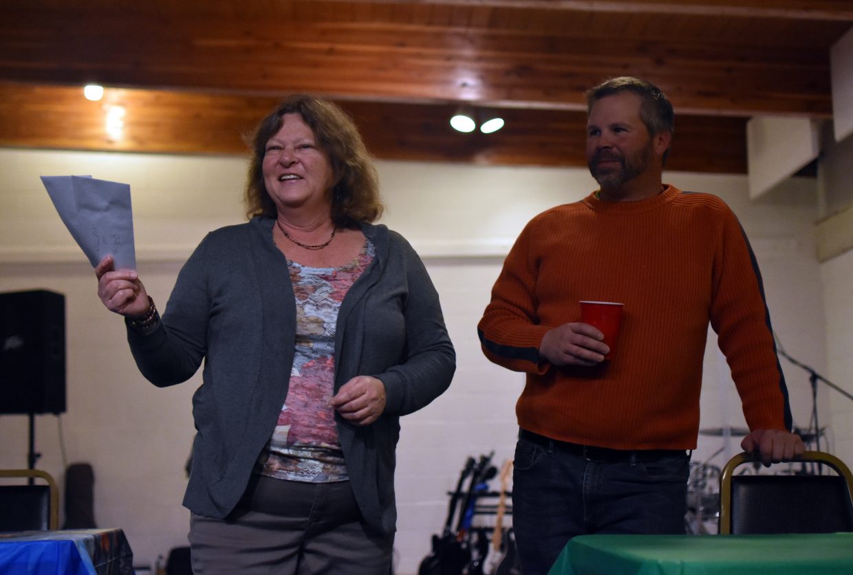Parrotheads celebrate at ‘After the Holidaze Party’ | CraigDailyPress.com