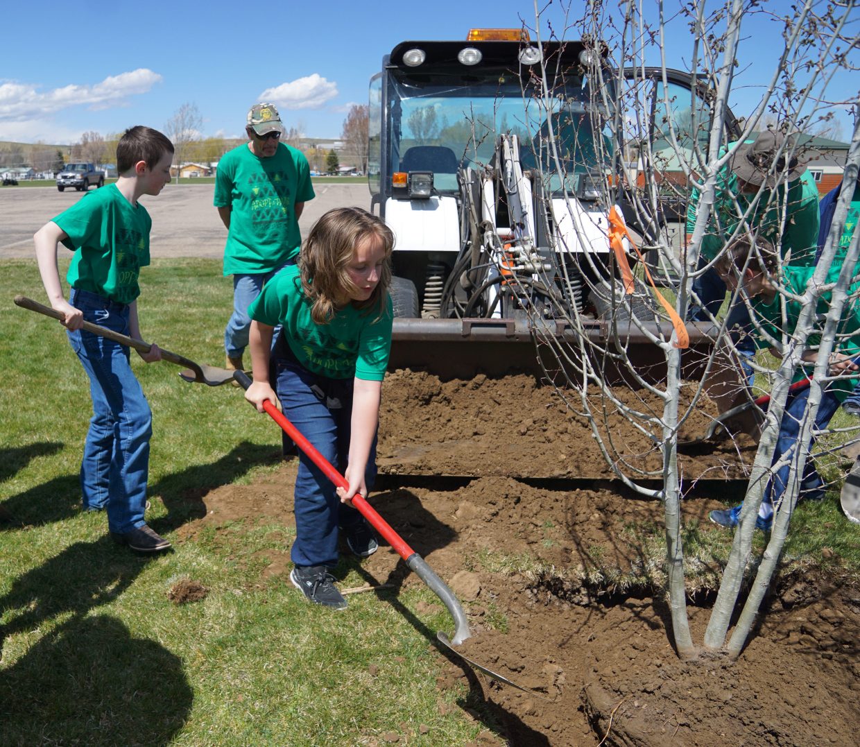 New partnership sees Craig kids adopting a park, planting trees for ...