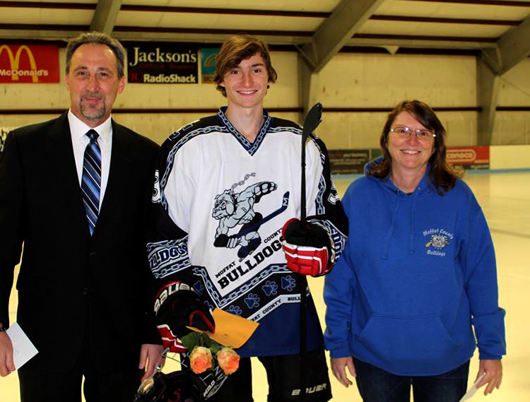 Moffat County Bulldog hockey has Senior Night scoring spree ...