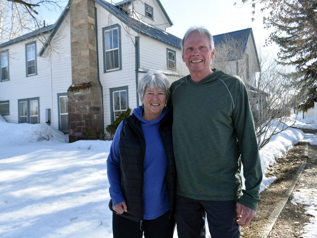 Ranchers, environmental educators Betsy and Geoff Blakeslee say goodbye ...