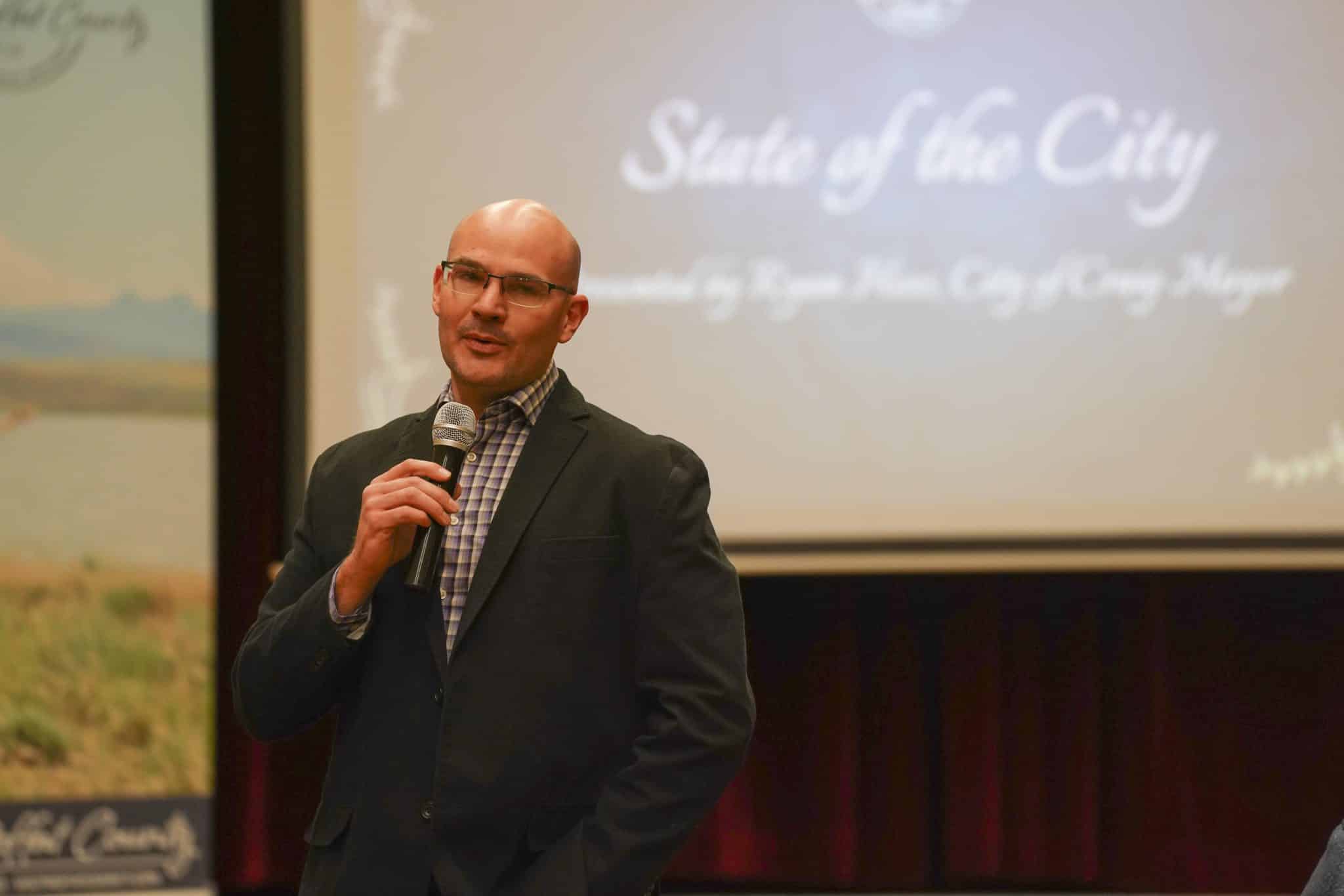 Derek Duran steps into mayor’s role as Ryan Hess resigns; Randy Looper ...