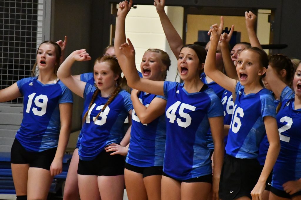 Craig Middle School volleyball gets started | CraigDailyPress.com