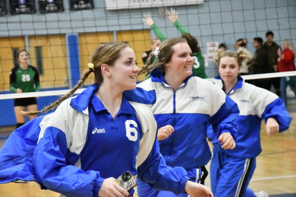 Moffat County volleyball keeps swinging with Delta | CraigDailyPress.com