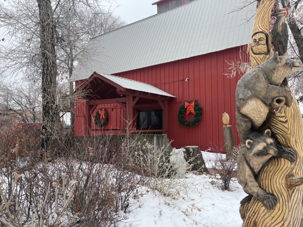 Tea time at the Luttrell Barn | CraigDailyPress.com