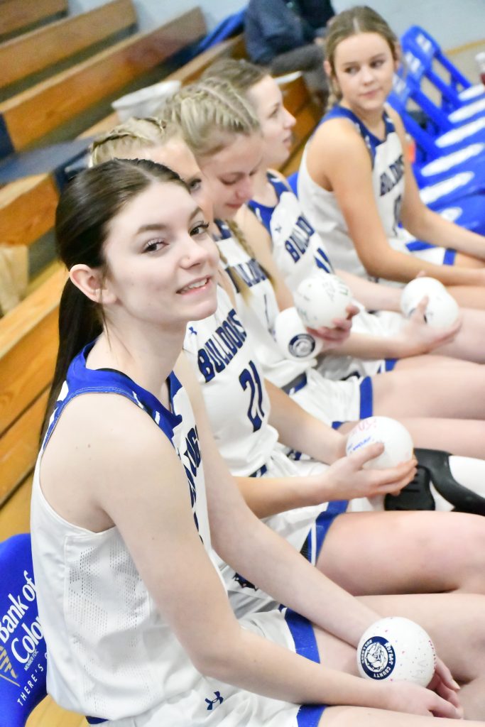 Moffat County hoops teams fight through tough weekend | CraigDailyPress.com