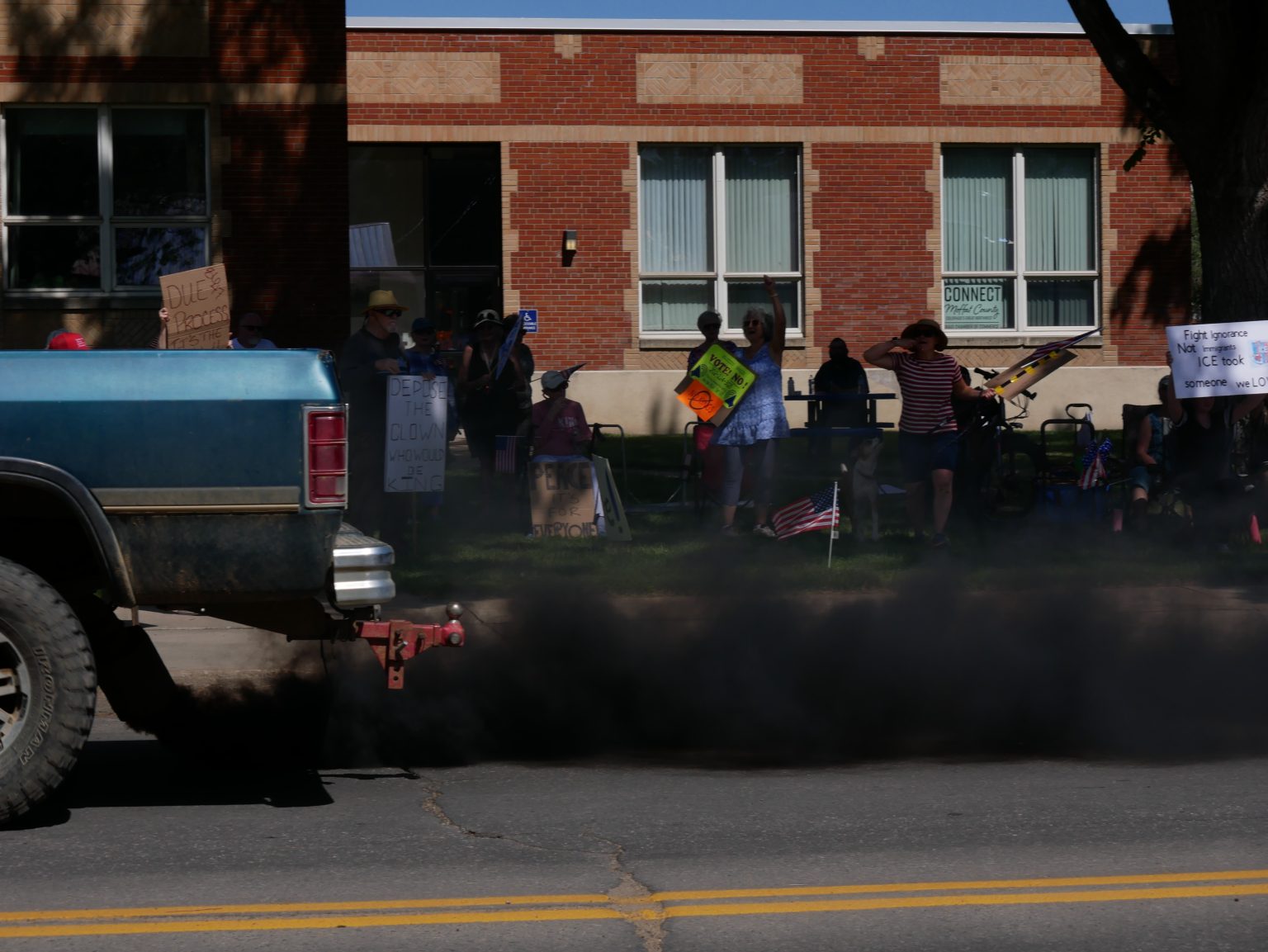 For country and Constitution: ‘No Kings’ protest, counter-demonstration ...