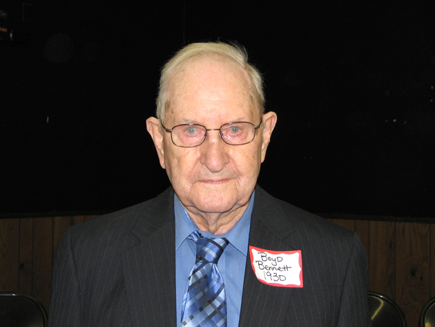 Boyd Bennett attends his 80th class reunion | TheFencePost.com