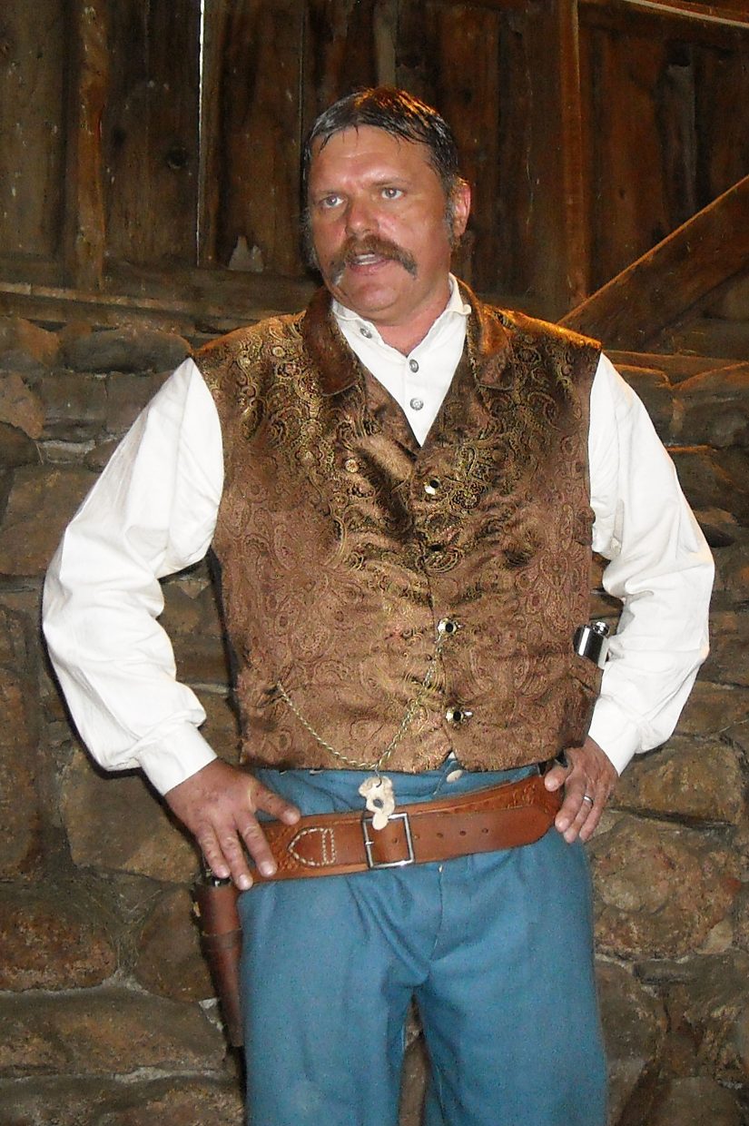 Gordon Chavis — A happy hustler with stories To tell | TheFencePost.com