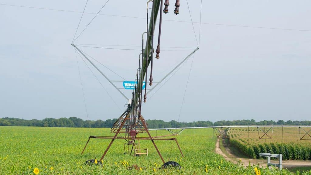 How to adjust rental payments when tenants own the center pivot ...