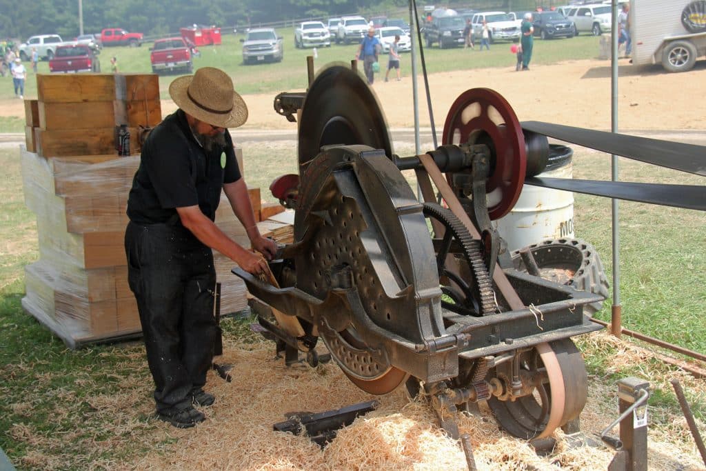 Vintage shingle sawmill powered by a Case steam engine | TheFencePost.com