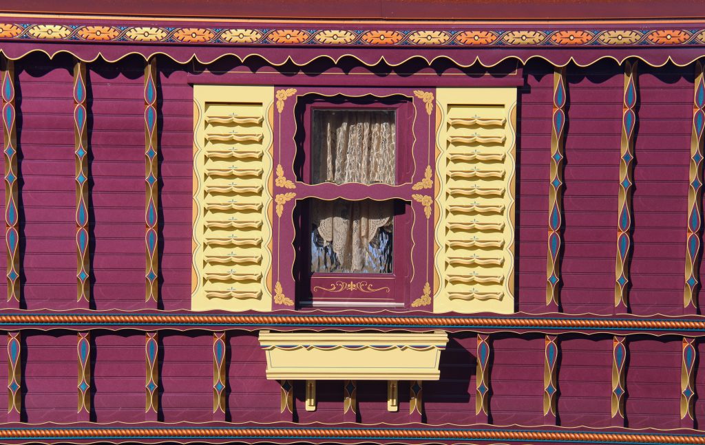 Gypsy Wagon | TheFencePost.com