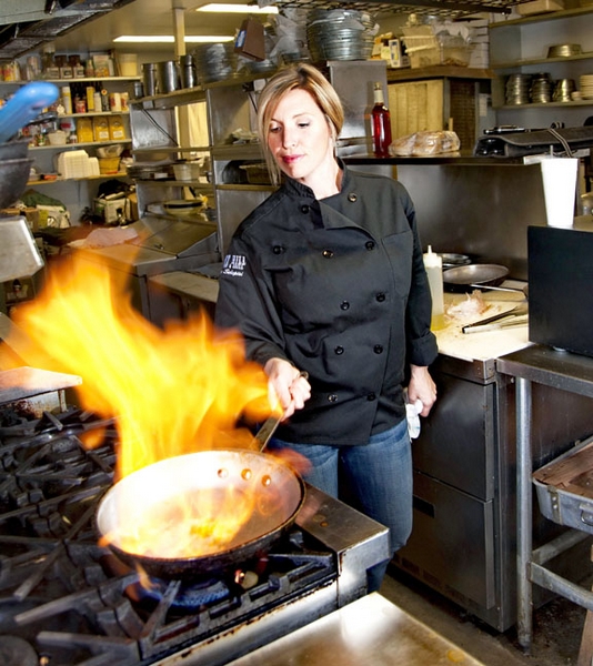 Urban celebrity chef Rory Schepisi finds love, country and beef | TSLN.com