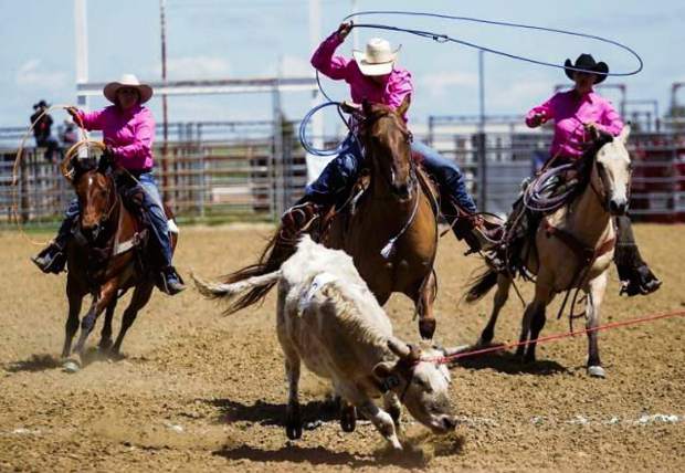 Wyoming hosts first Women’s Ranch Rodeo | TSLN.com