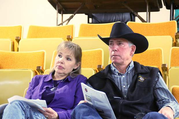 Oakwater Ranch / Rocking Arrow Charolais 33rd Annual Bull Sale | TSLN.com