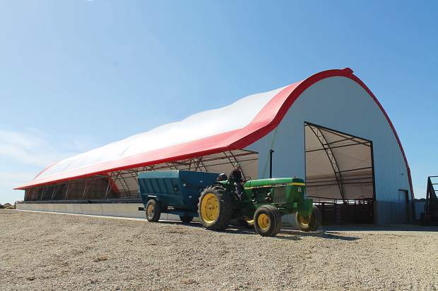Pre-fabricated buildings offer ranchers quick options for calving barns ...