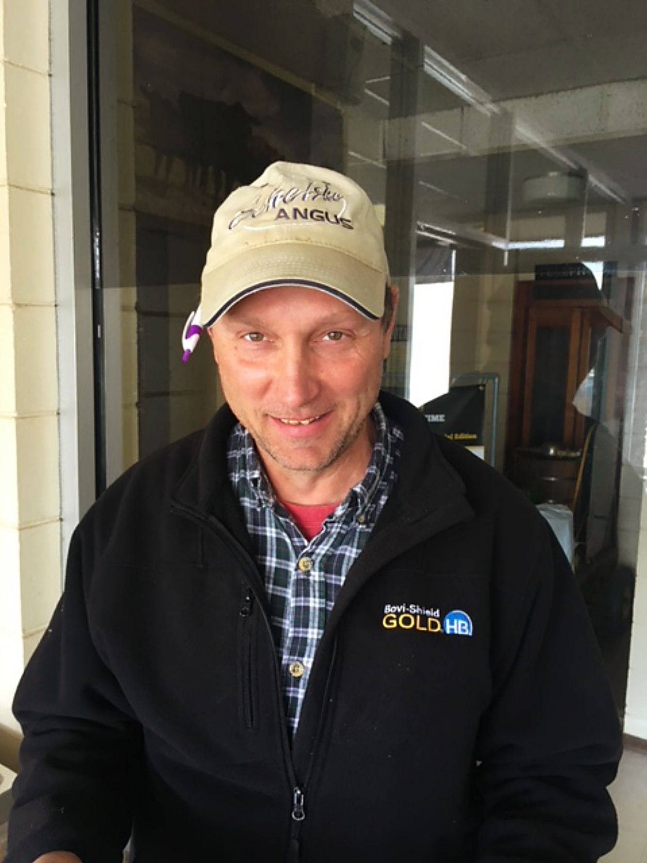 Schelske Angus | TSLN.com