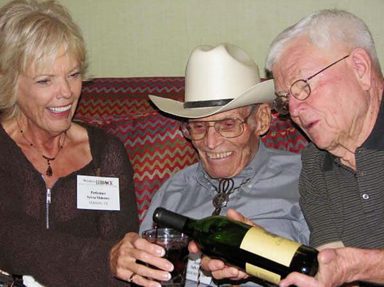 Not a third wheel | TSLN.com