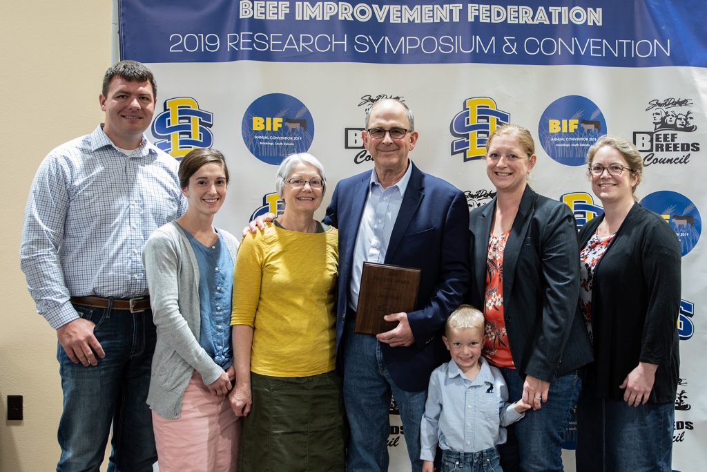 Wulf presented BIF Pioneer Award | TSLN.com