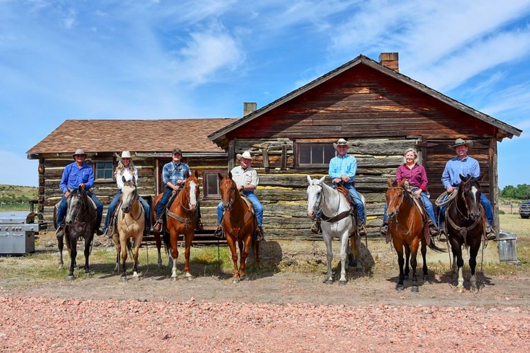 Officials see Thunder Basin Grasslands up close | TSLN.com