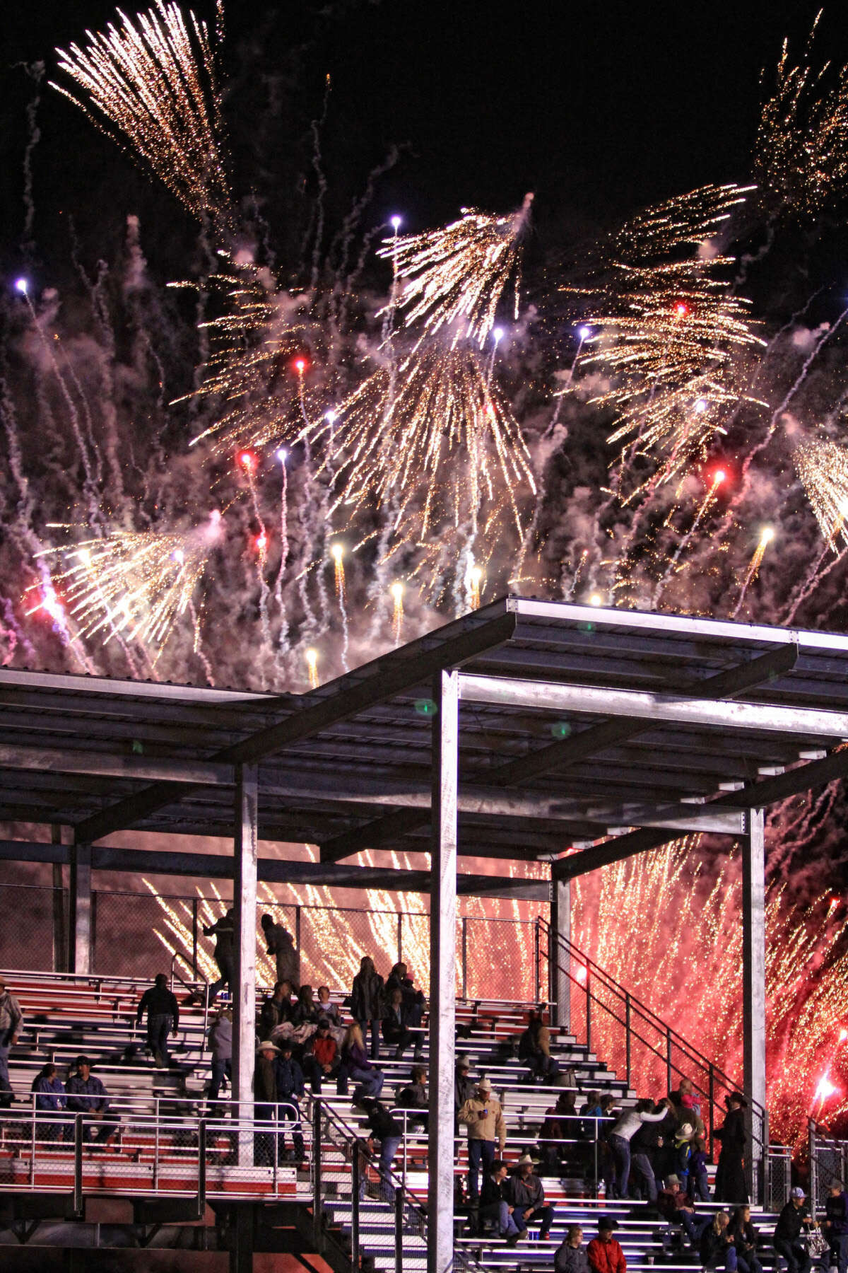 PUTTING ON A SHOW: Black Hills Roundup fireworks are big highlight for ...