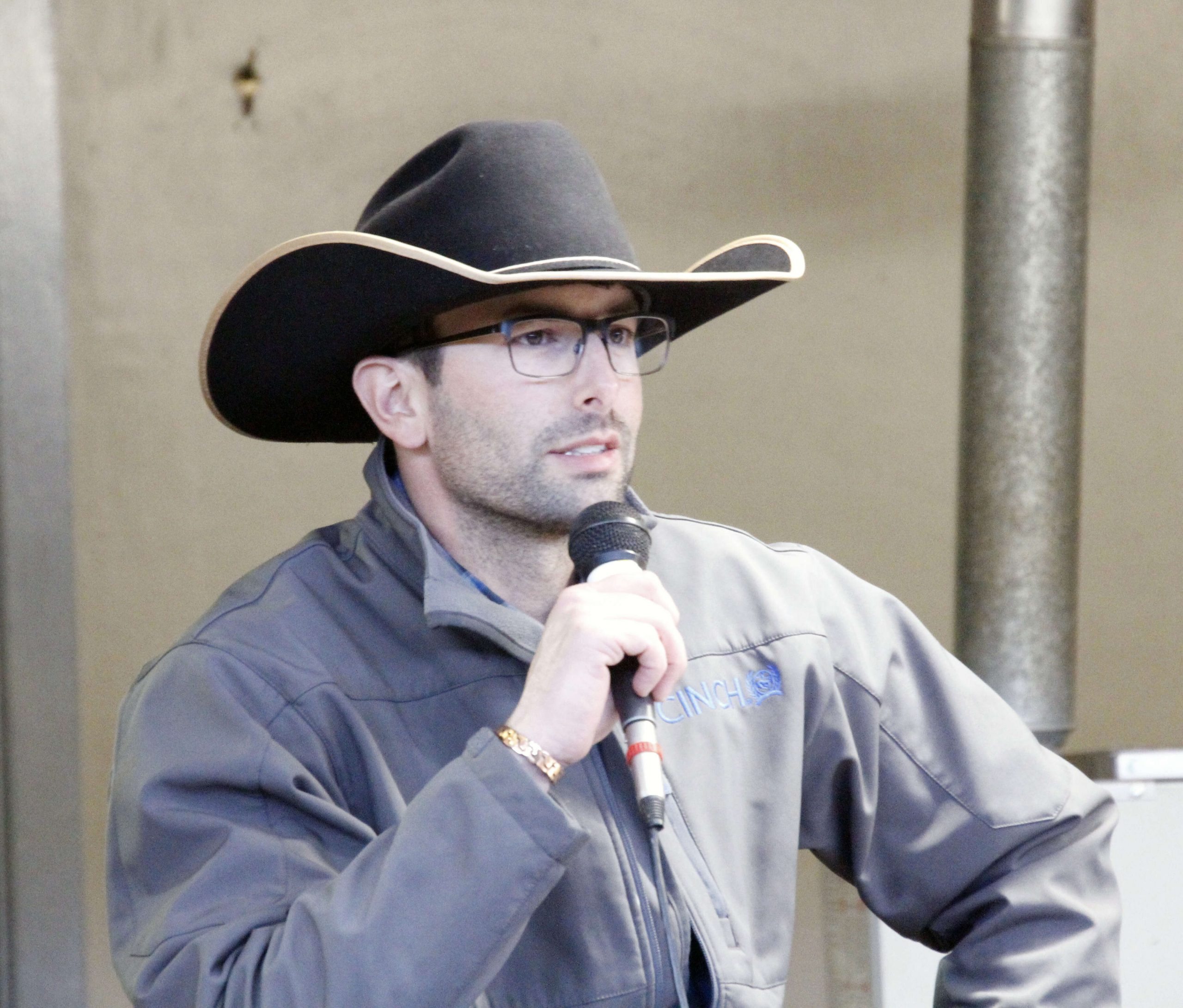 Duppong’s Willow Creek 29th Annual Angus Bull & Female Sale | TSLN.com