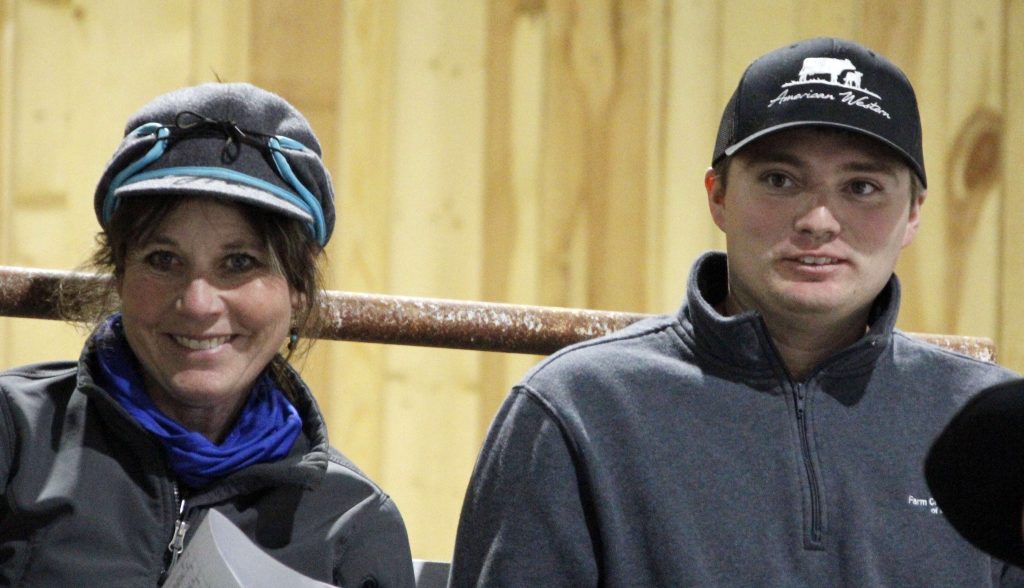 Gumbo Hill Ranch Angus & Angus Hybrid Bull Sale | TSLN.com