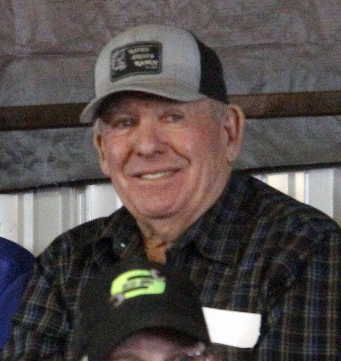 Petersek’s Raven Angus Bull Sale | TSLN.com