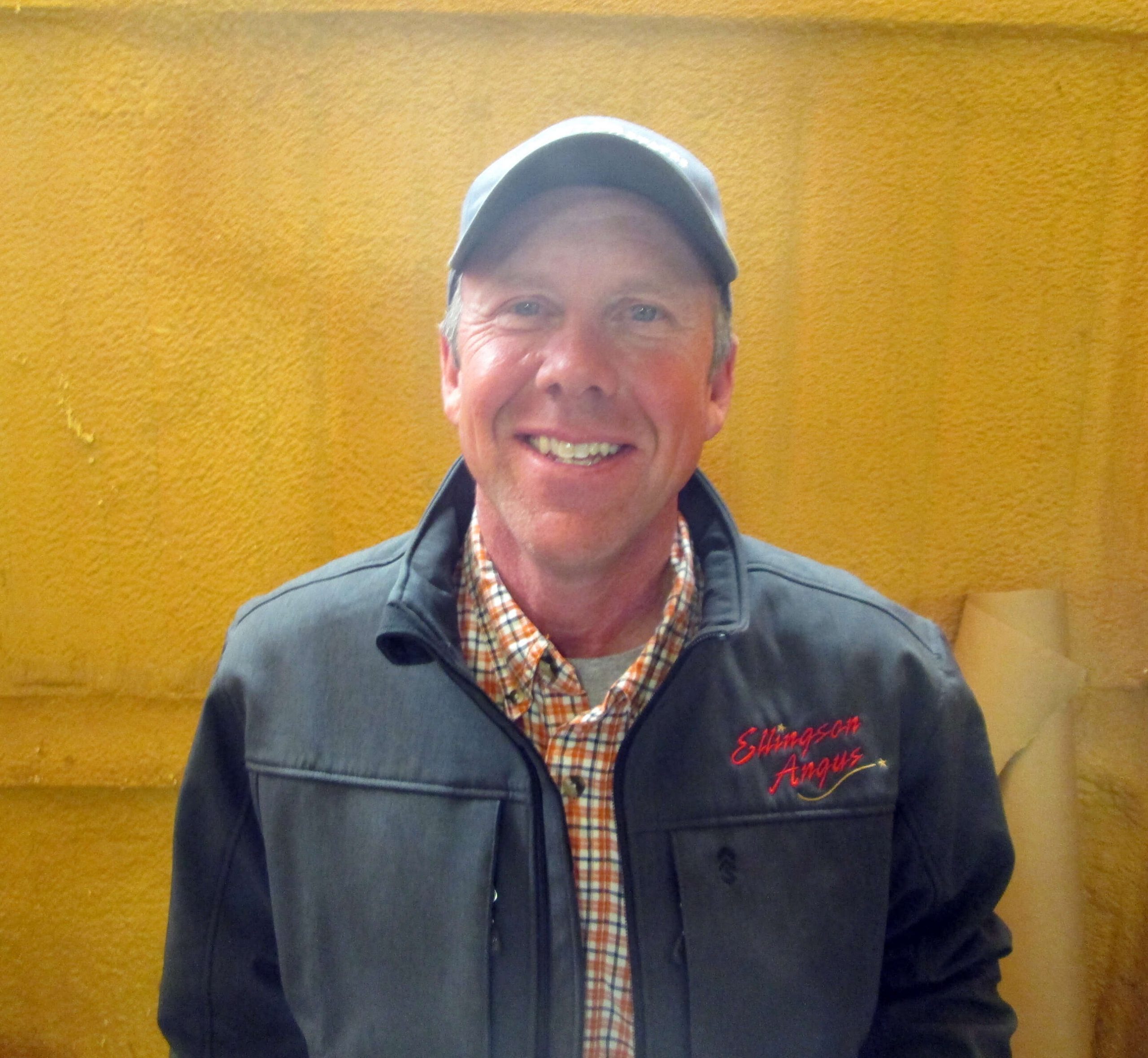 Fuoss Angus Ranch of Draper, SD | TSLN.com