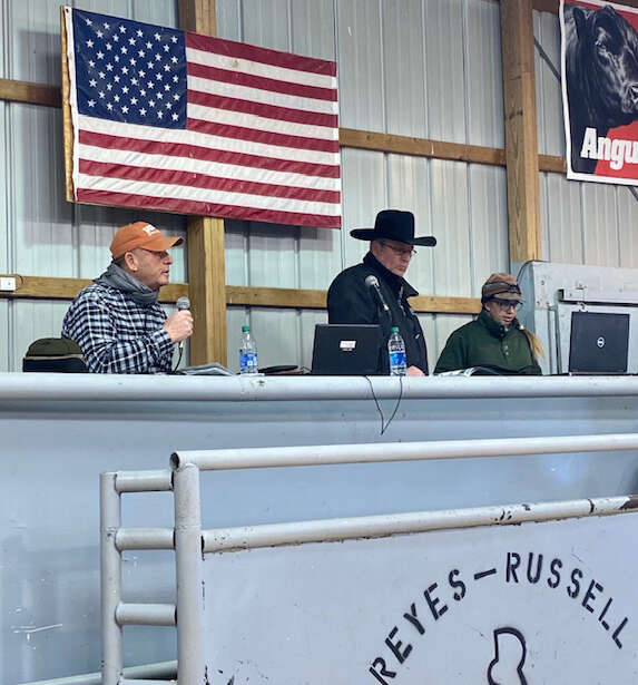 Reyes Russell 30th Annual Angus Bull Sale | TSLN.com