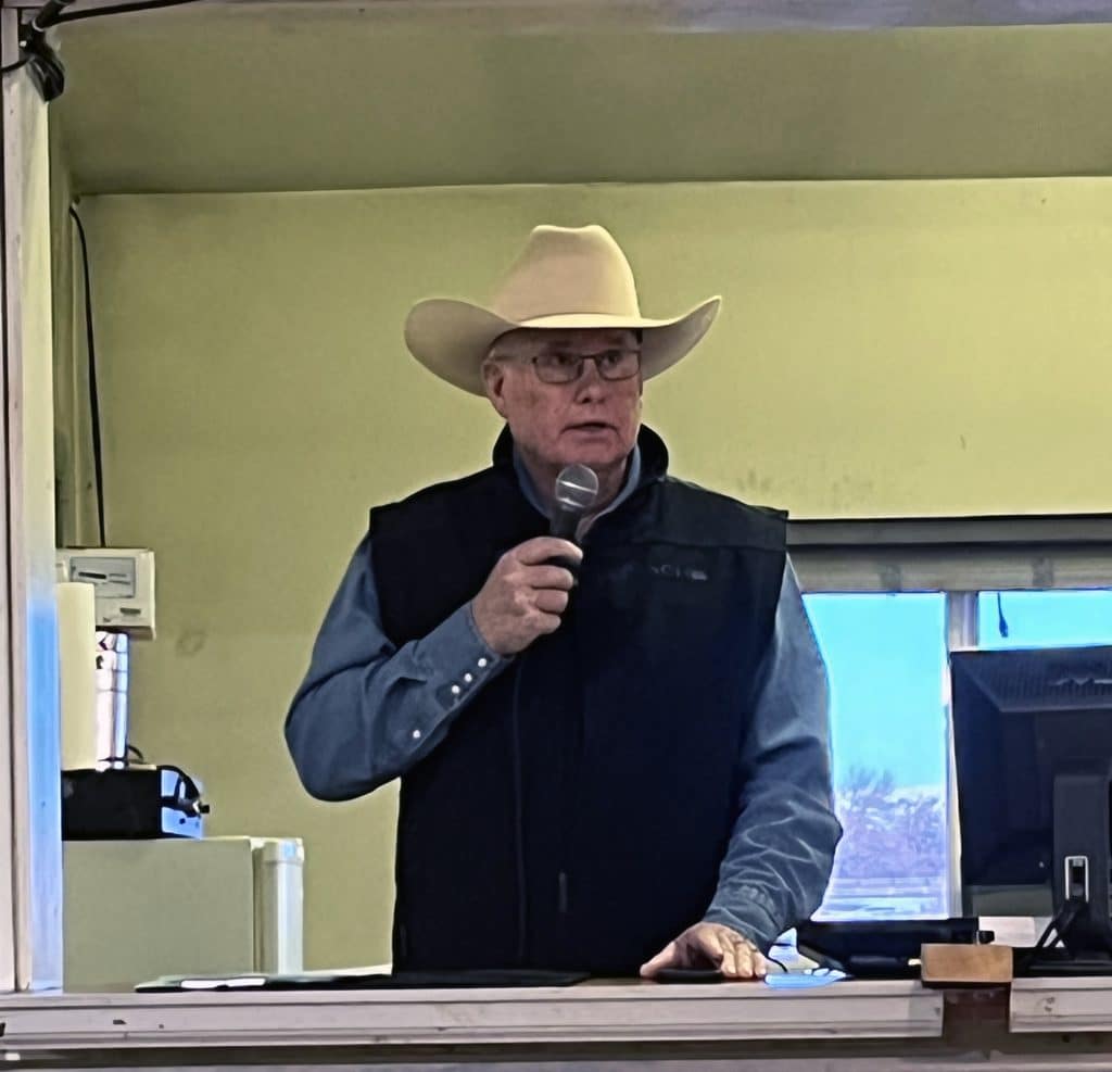 Redland Angus ‘Headquarters for Range Cow Genetics’ Annual Sale | TSLN.com
