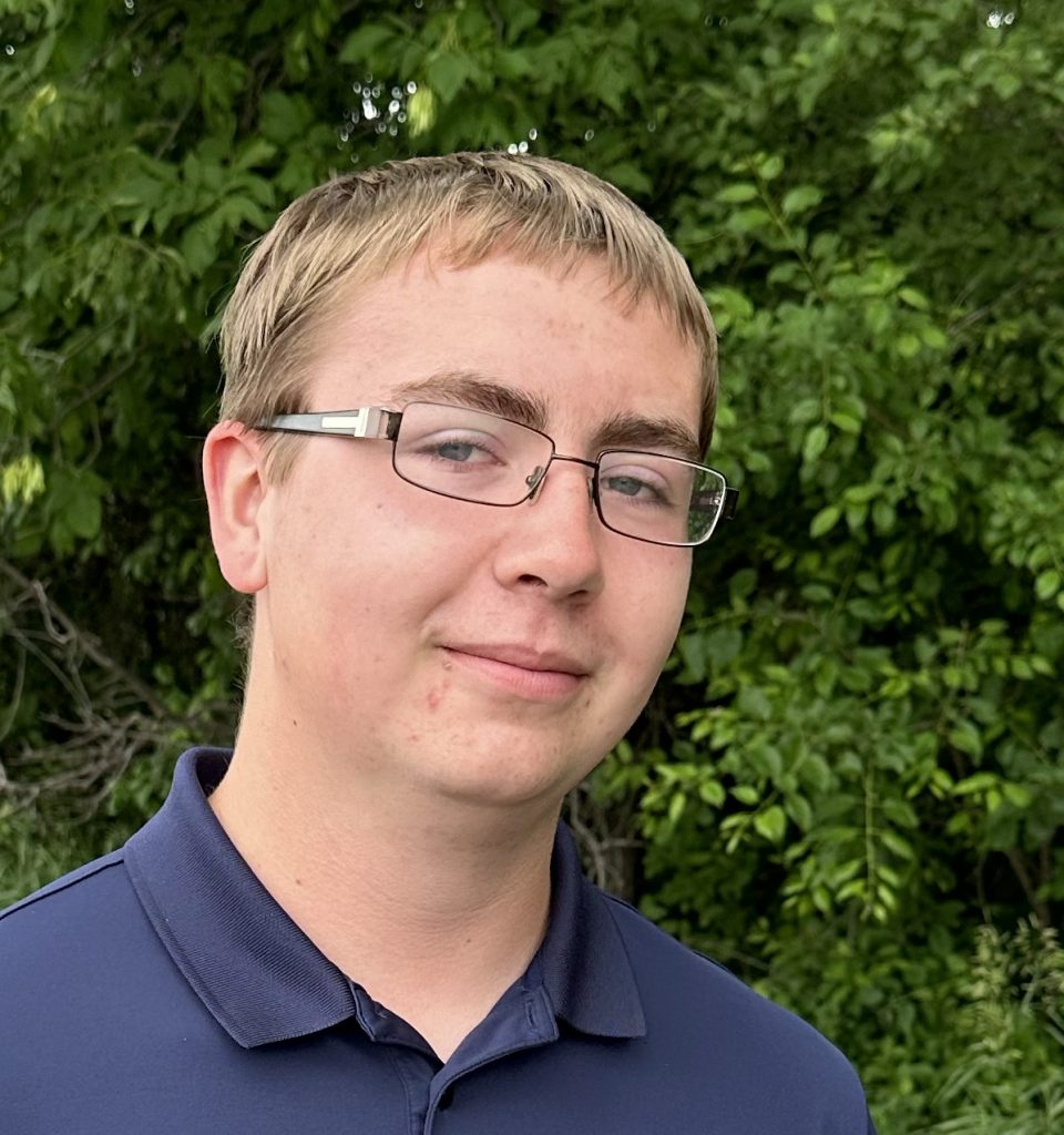 North Dakota 4-H Foundation awards 13 scholarships | TSLN.com