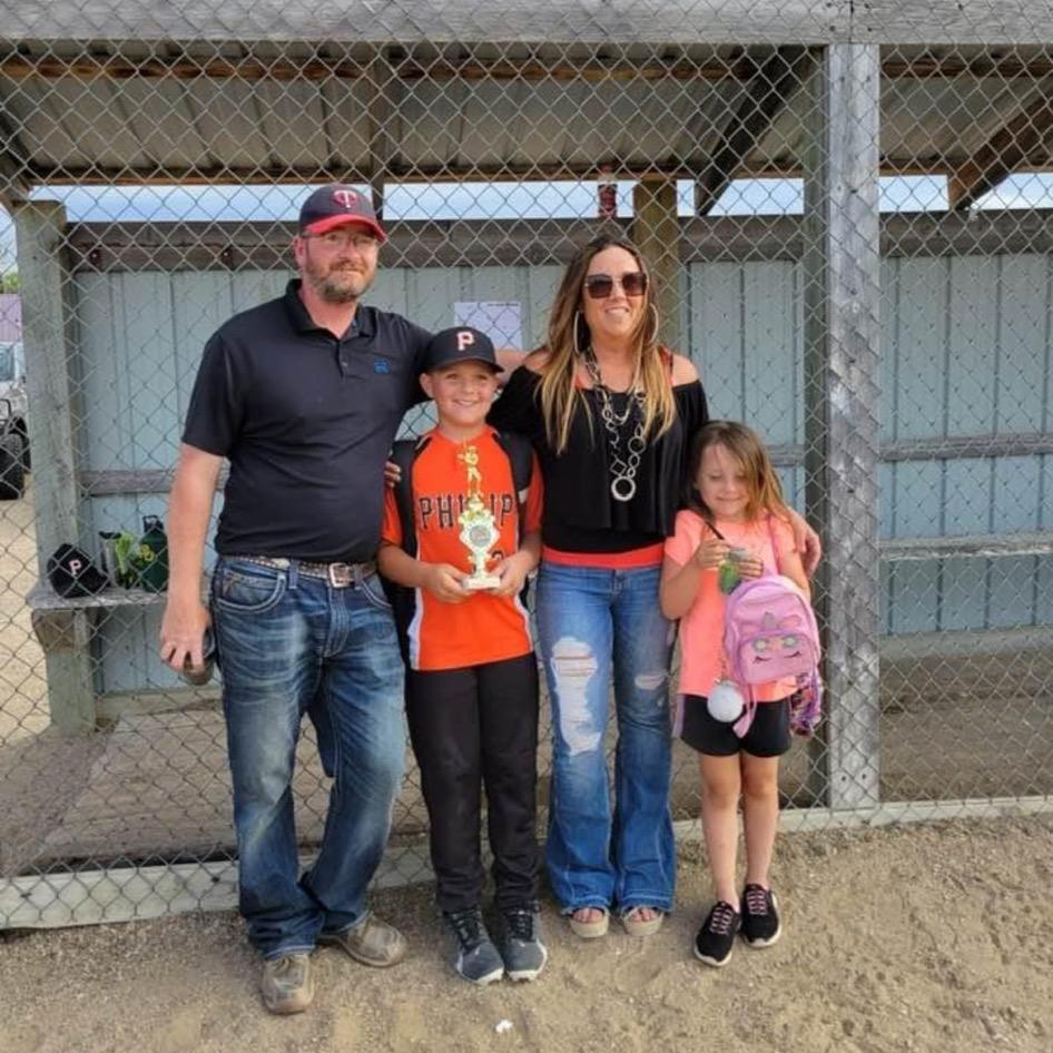 Sloveks purchase Philip Livestock | TSLN.com