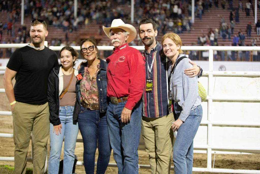 HANDING OVER THE REINS | TSLN.com