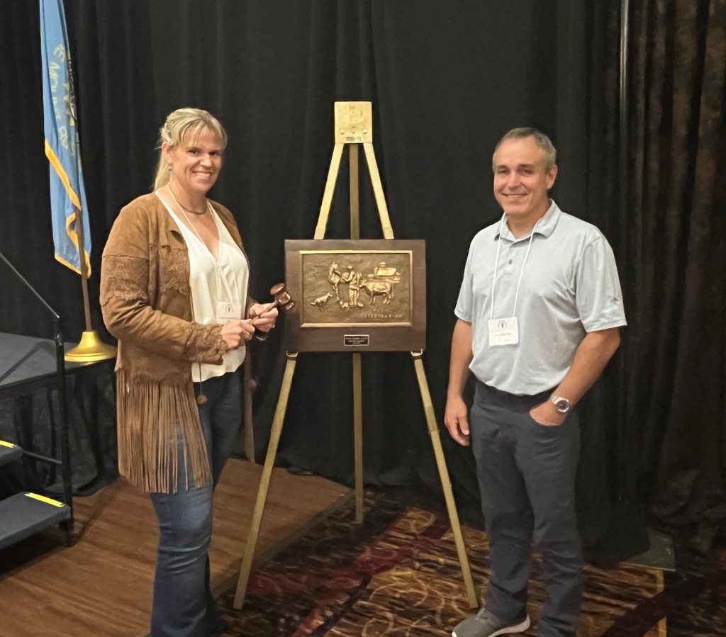 South Dakota Veterinary Medical Association honors several | TSLN.com