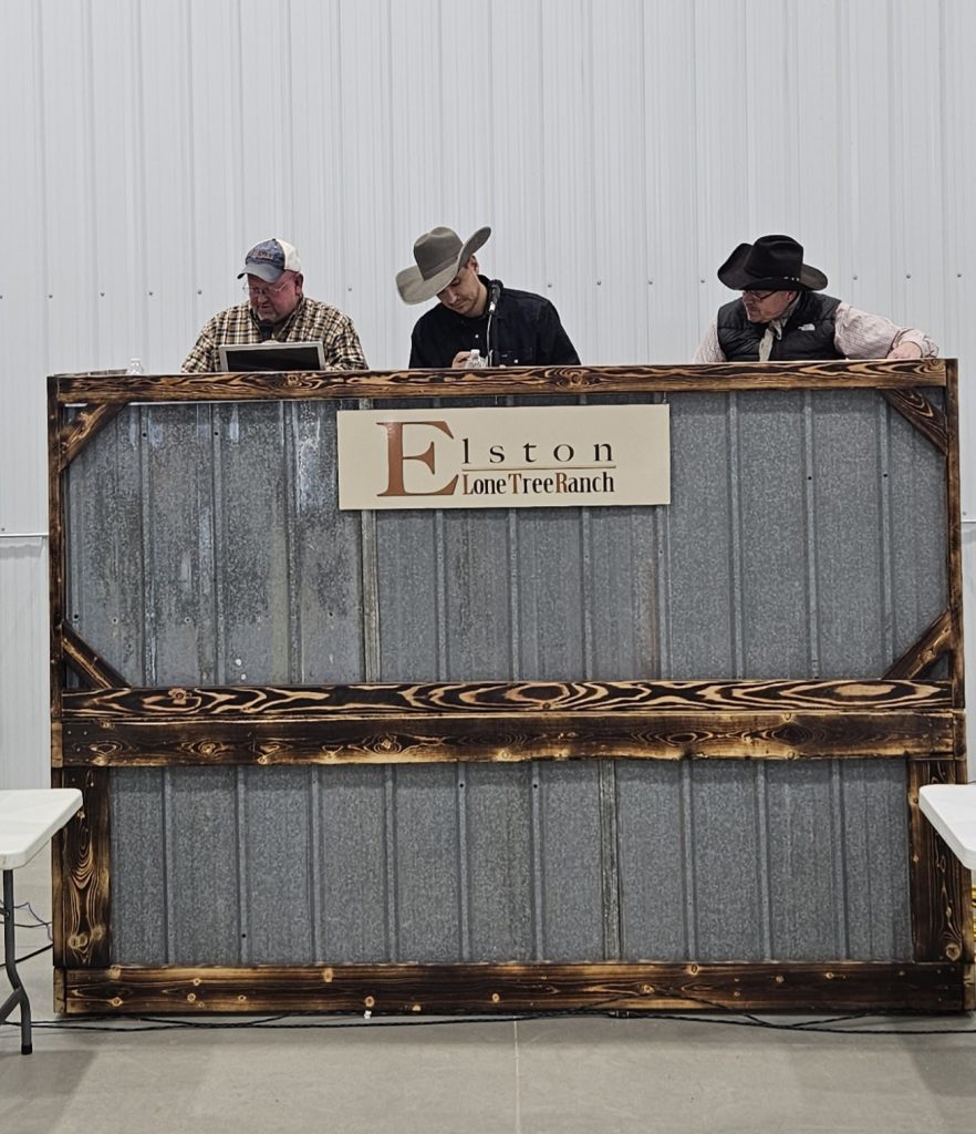 Elston Lone Tree Ranch & Burchill Angus | TSLN.com