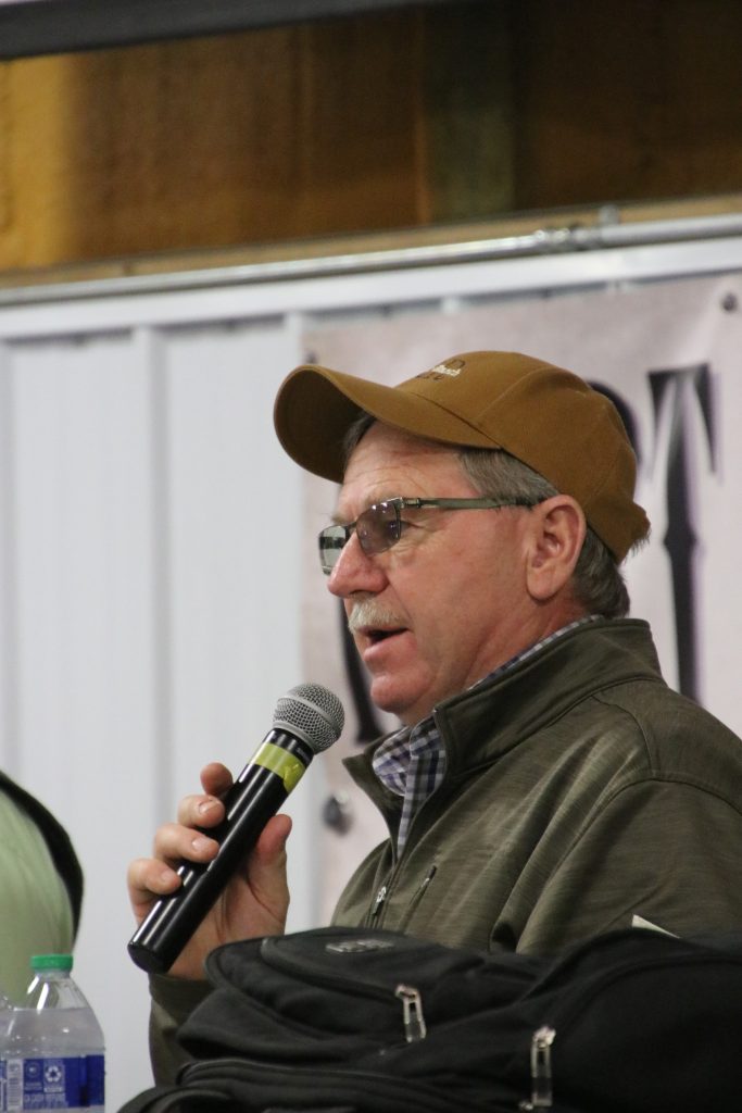 Heart River Ranch Red Angus Annual Bull Sale | TSLN.com