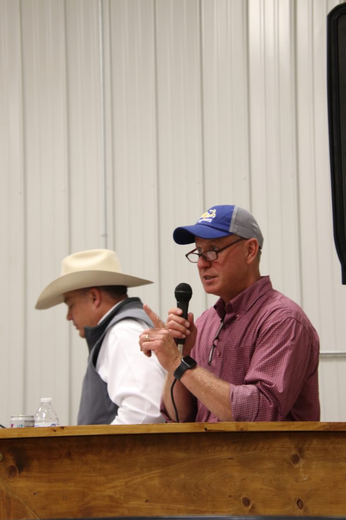 HanSine Ranch Red Angus Bull & Female Sale | TSLN.com