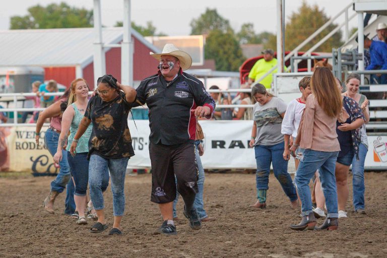 FROM COWBOY TO CLOWN: North Platte rodeo was starting point for ...