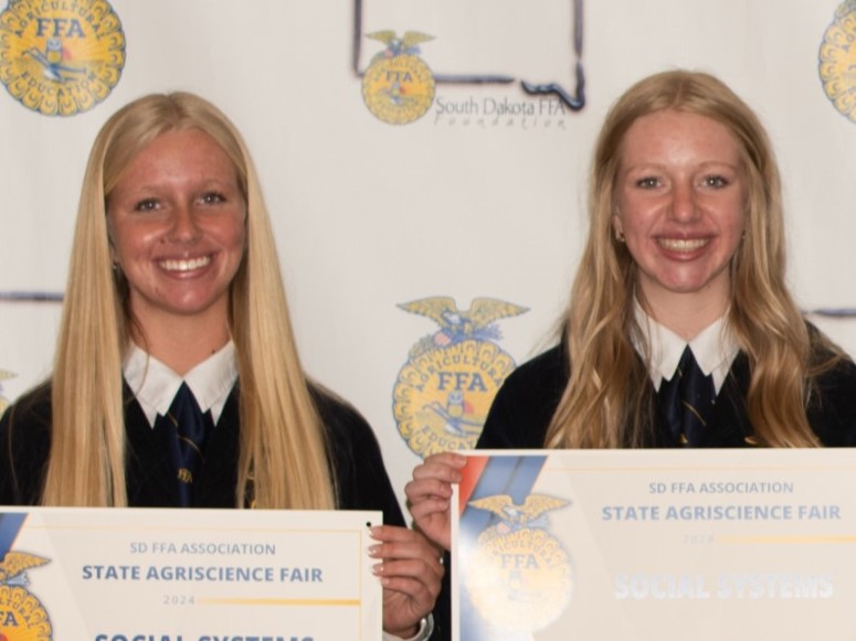 South Dakota FFA Agri-scientists Advance to National Competition | TSLN.com