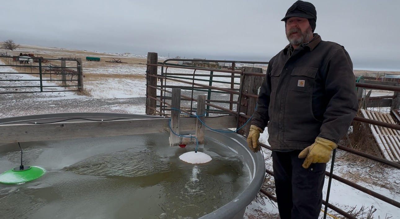 The Water Rippler: Wyoming rancher invents device to mitigate ice in ...