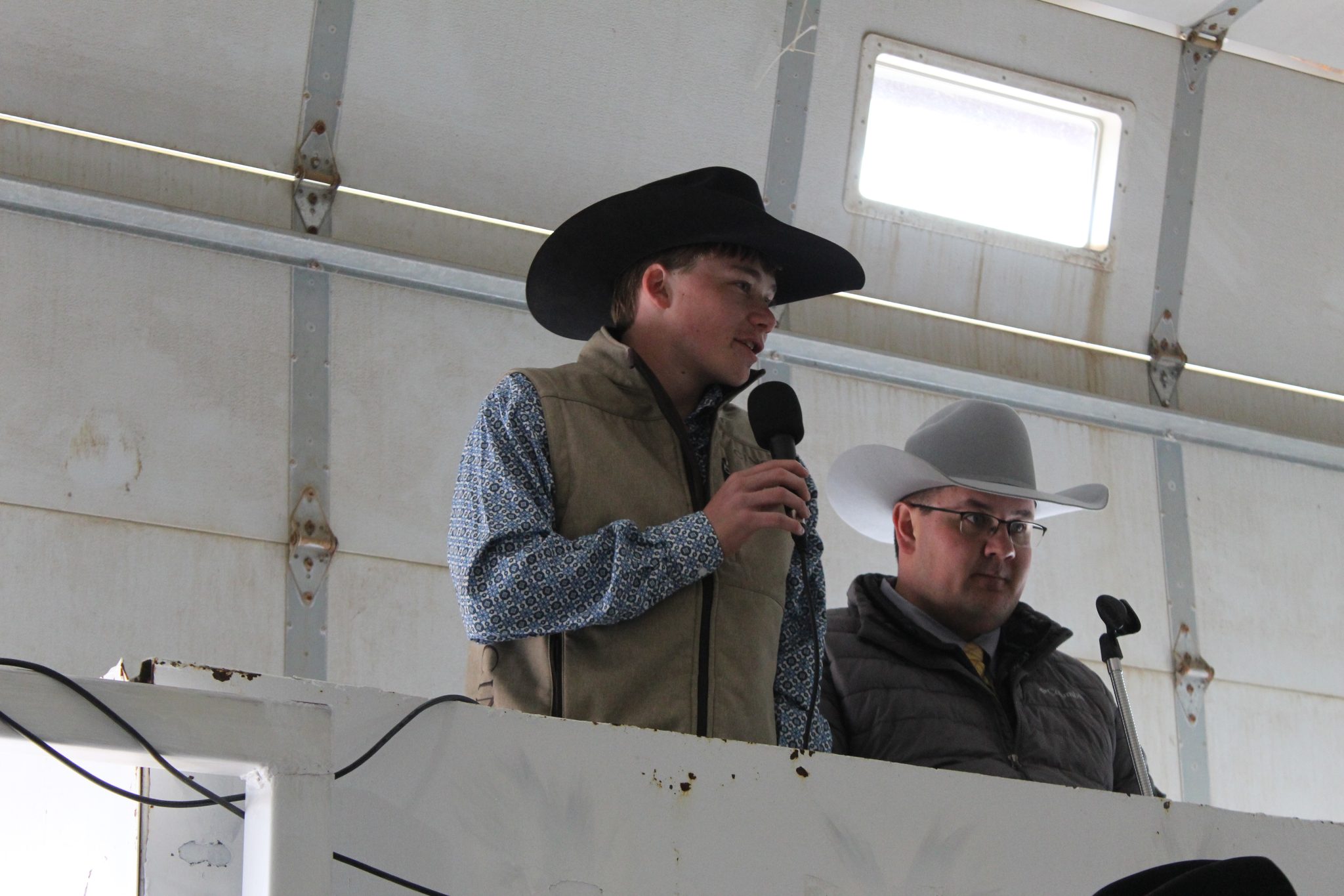 DeGrand Angus 51st Annual Bull Sale | TSLN.com
