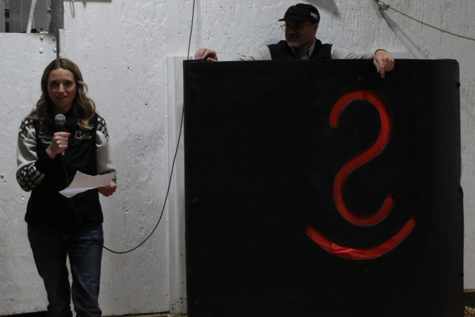 Sitz Angus | TSLN.com