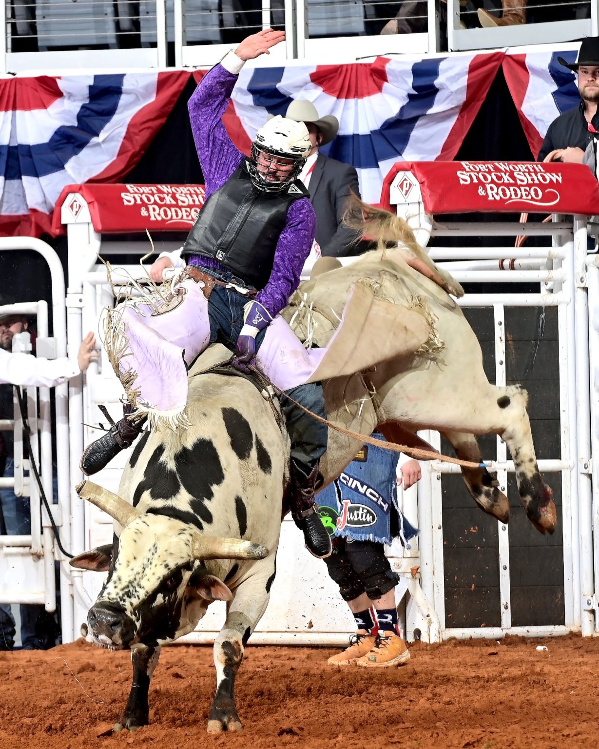 Bear Creek, South Dakota bull rider Stran Smith wins big in Fort Worth ...