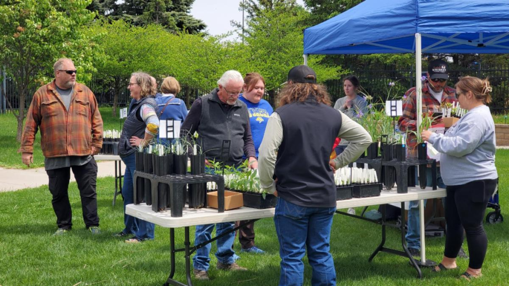 SDSU Extension promotes native plants with events across state | TSLN.com