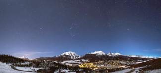 Photographer Daniel McVey shows his photos in final program of Travel ...