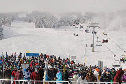 Breaking free of the crowds: Long lift lines in 2021-22 send riders ...