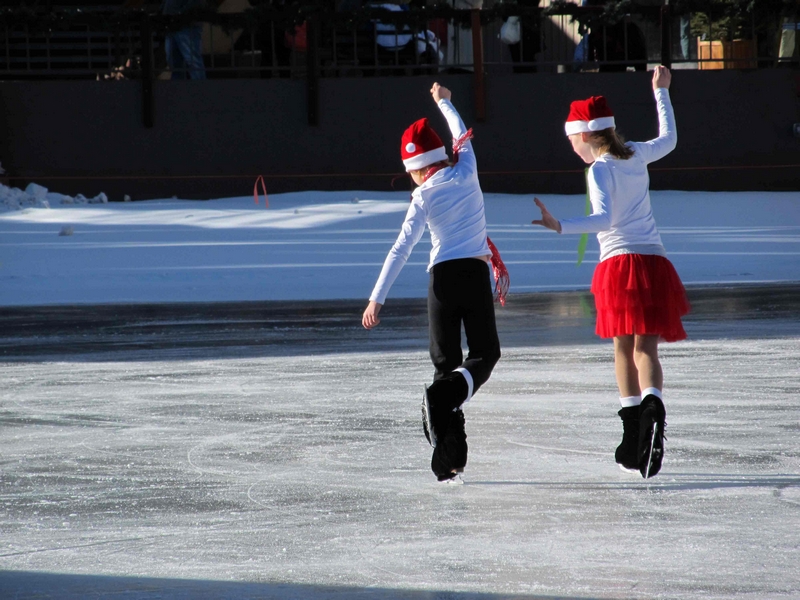 Figure skaters to perform holiday ice shows at Keystone | SummitDaily.com
