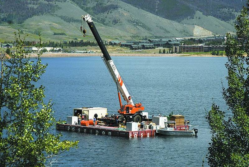Denver Water crews install buoy lines near Dillon Dam | SummitDaily.com