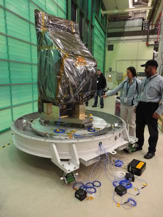 To infinity and beyond! Summit woman working on telescope to replace ...